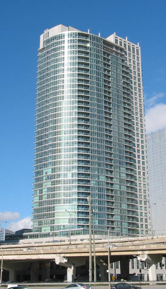 ACO Toronto - 18 Yonge Street