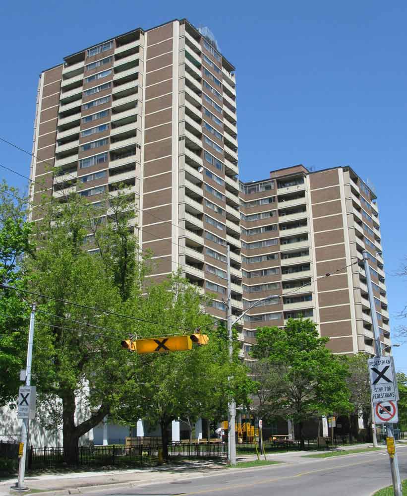 ACO Toronto - 444 Lumsden Avenue