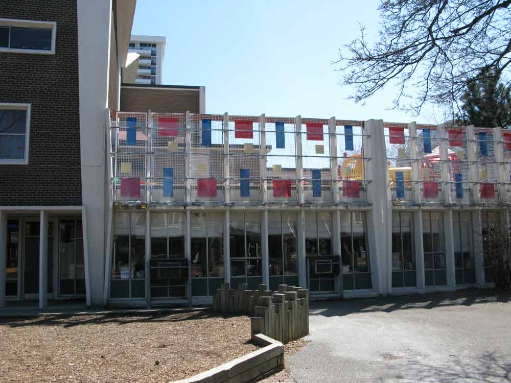 ACO Toronto - Davisville Junior Public School / Metropolitan Toronto ...
