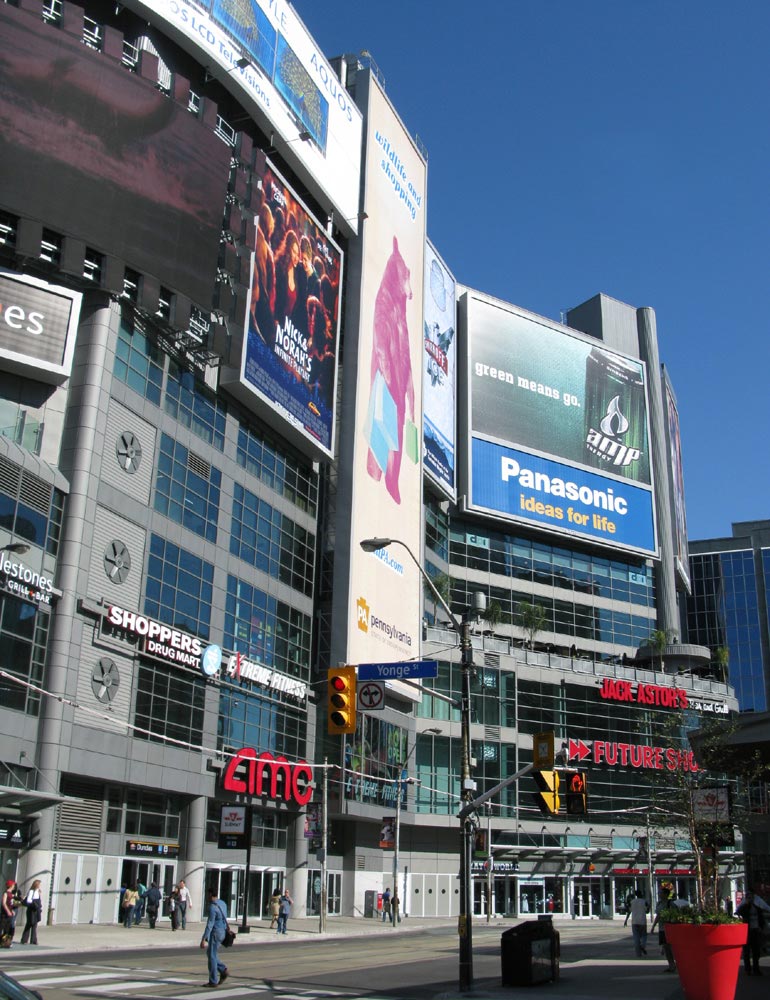 ACO Toronto - 10 Dundas East