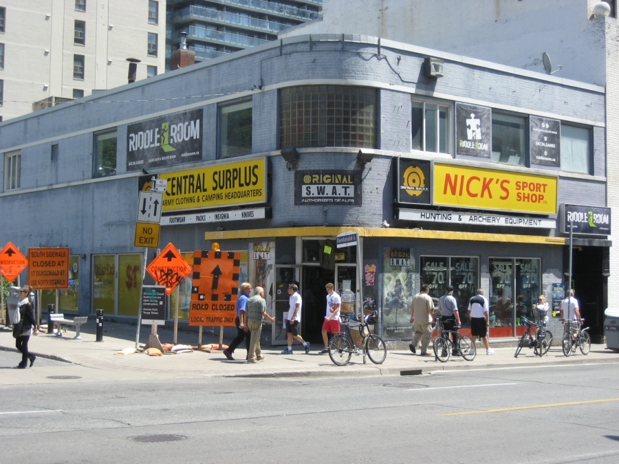 ACO Toronto - 579 Yonge Street
