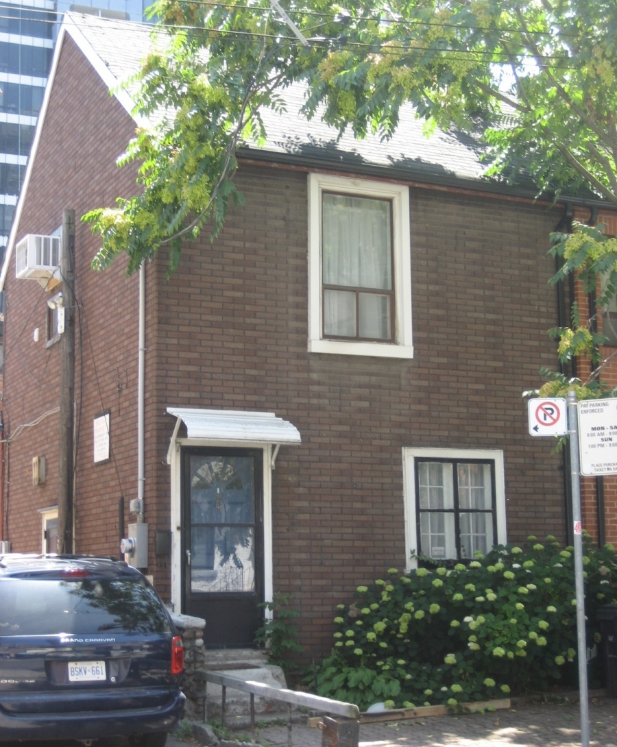 ACO Toronto - 7 Irwin Avenue